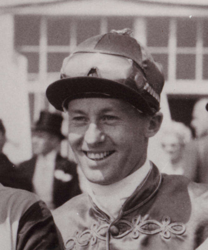Ron Hutchinson - Australian Racing Museum